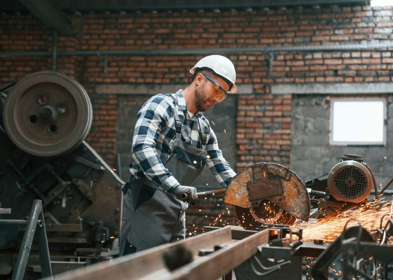 Ironworker Training in Arkansas | ACEF Apprenticeships